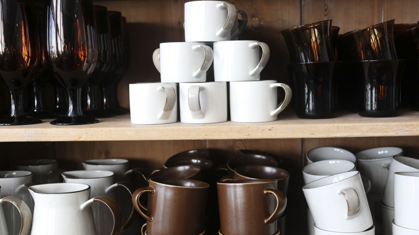 Månses Design – Tidlöst och hållbart porslin för varje dag